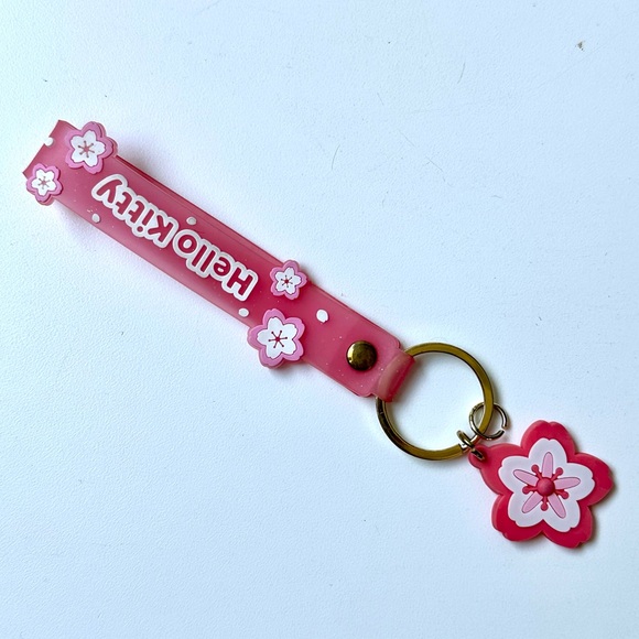 Hello Kitty | Accessories | Hello Kitty Hawaiian Key Chain | Poshmark